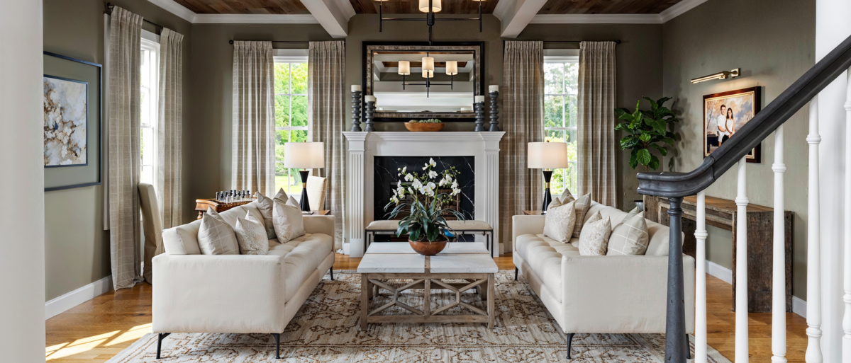 High End Family Cottage with Patio | Decorilla