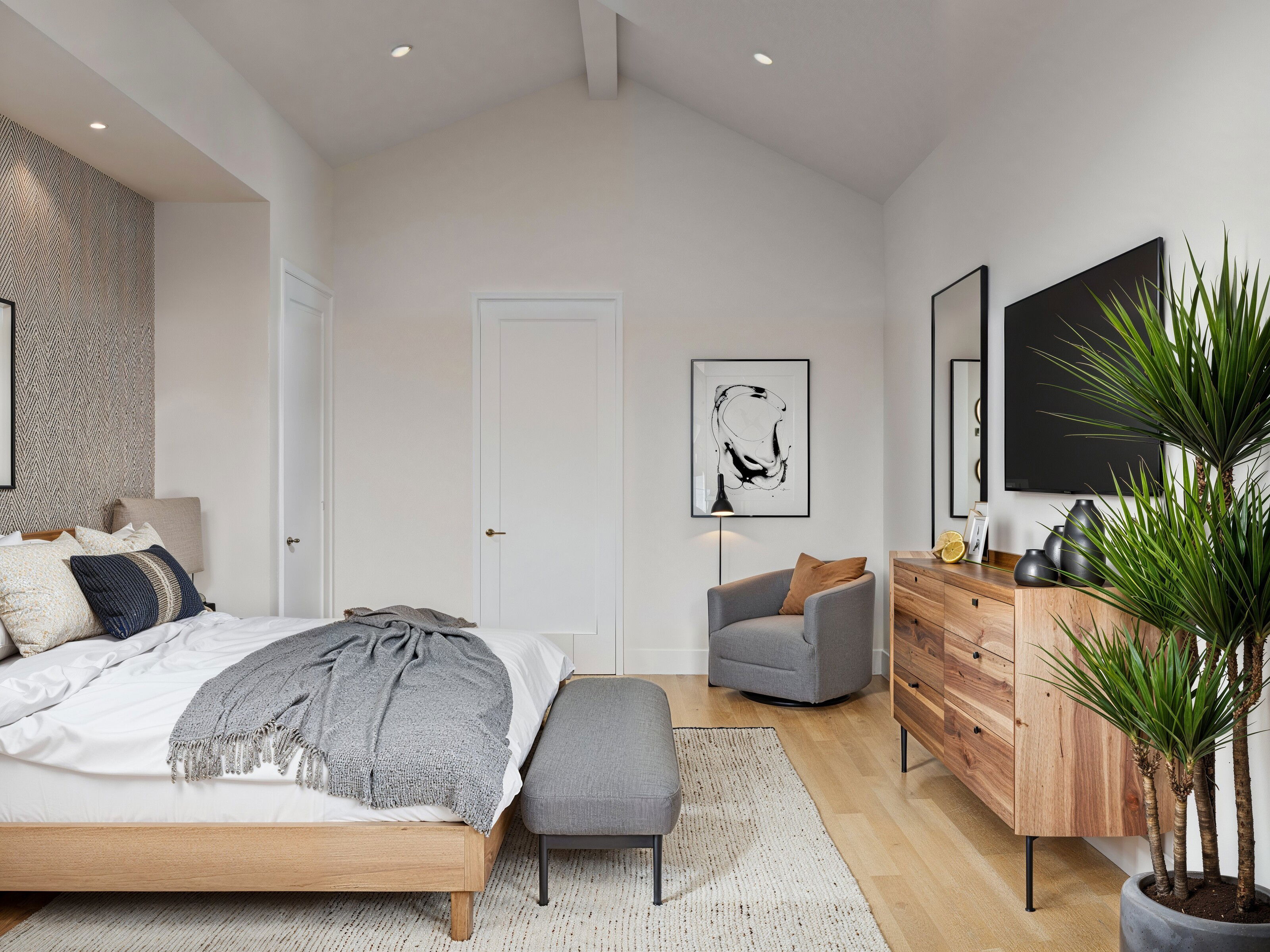 Top Contemporary Interior Designer, Ibrahim H. | Decorilla