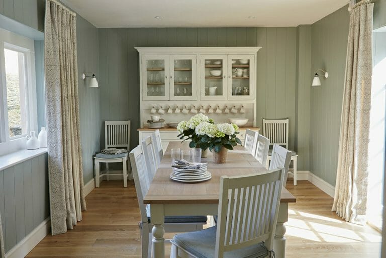 7 Best Tips for Creating Cottage Interior Design | Decorilla
